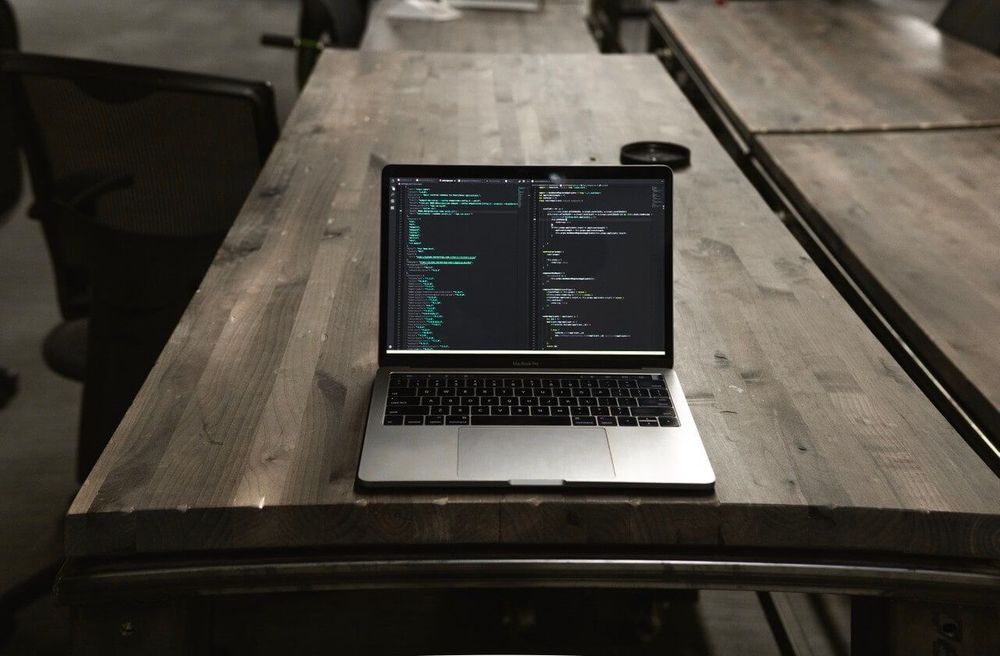 Cursos de programación freeCodeCamp en Español: Python, JavaScript, Git y más